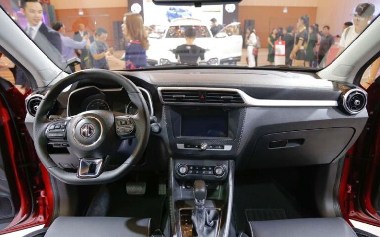 Lắp đặt màn hình android MG ZS tốt nhất