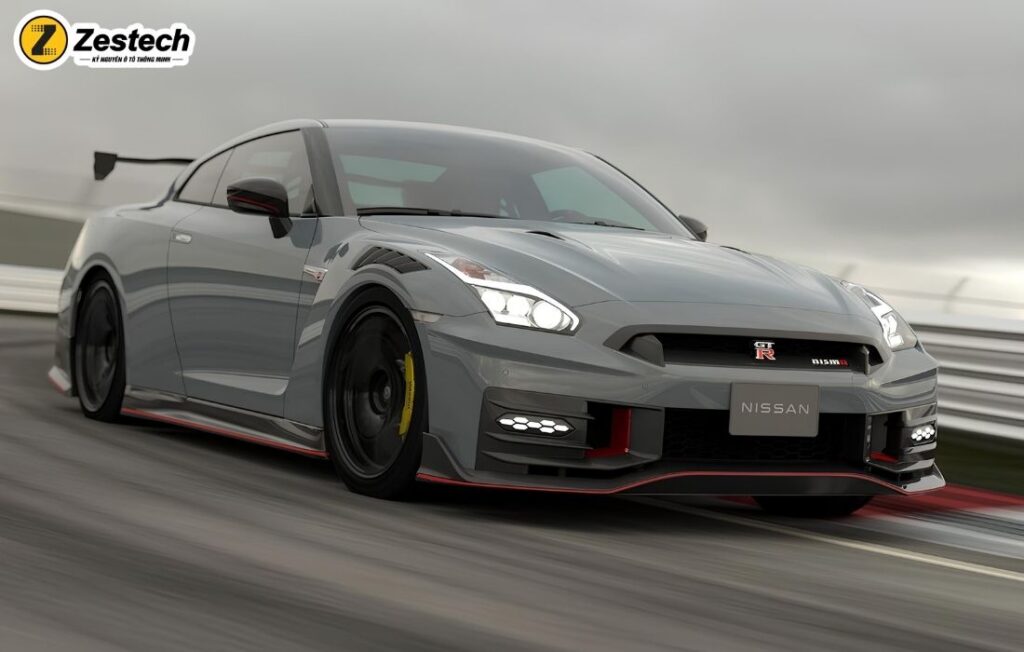 Giá xe Nissan GTR R35 2025 khởi điểm từ 2,6 tỷ đồng